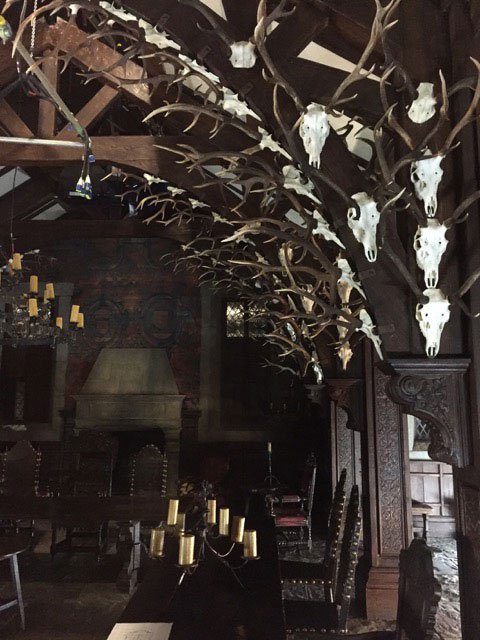 BTS: 208 The Fox’s Lair – Outlander Watch