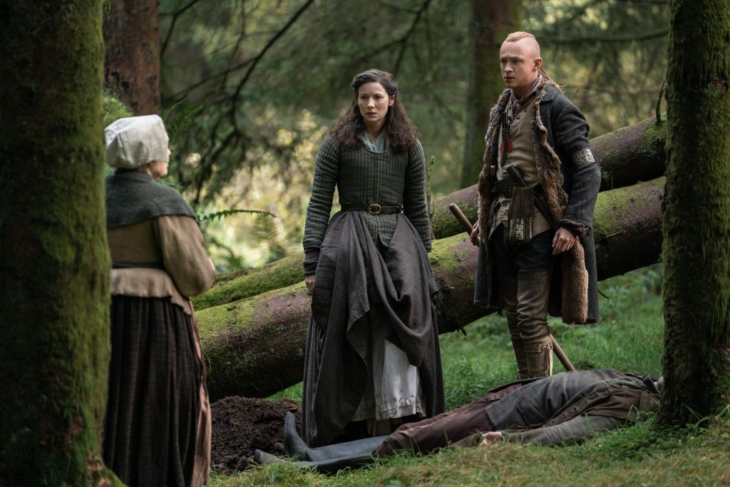 Images from 702 The Happiest Place on Earth – Outlander Watch